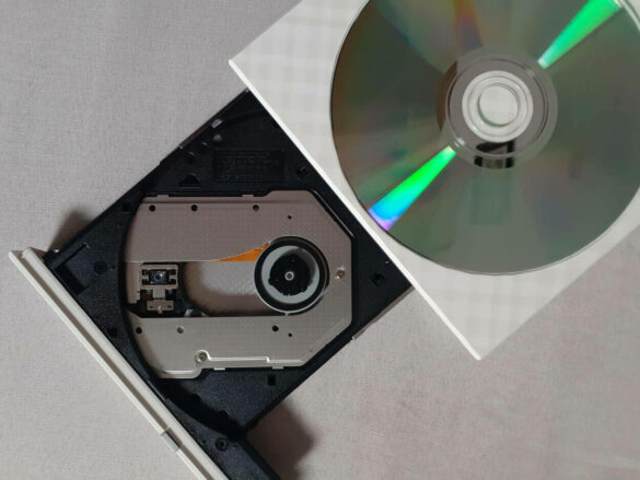 DVD vs. Blu-ray (Is There a Difference in Quality?) - All The Differences